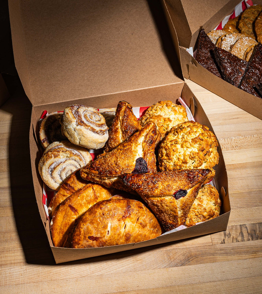 Pastry Bundle – Hot Hands Pie & Biscuit